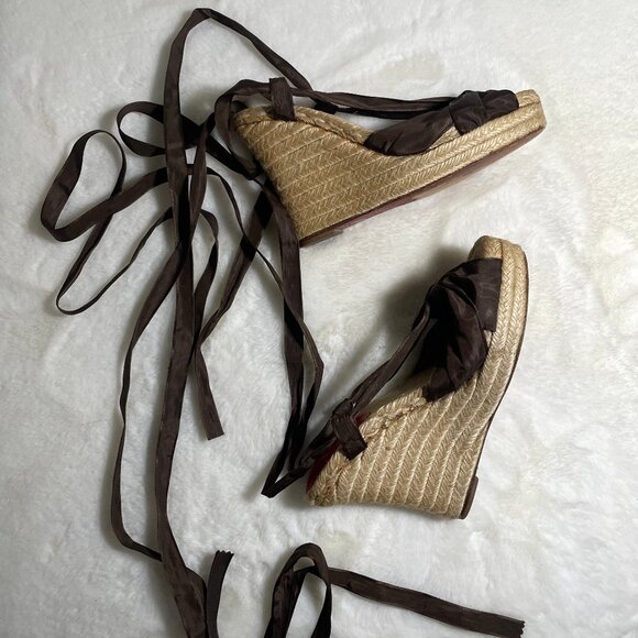 Christian Louboutin | Shoes | Christian Louboutin Red Bottoms Lace Up ...